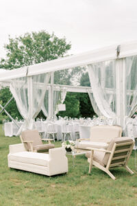 A Timeless Tented Affair in Wisconsin's Countryside - elevate-events.com