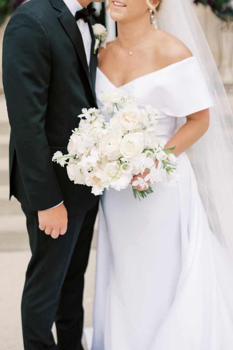 A Timeless Tented Affair in Wisconsin's Countryside - elevate-events.com